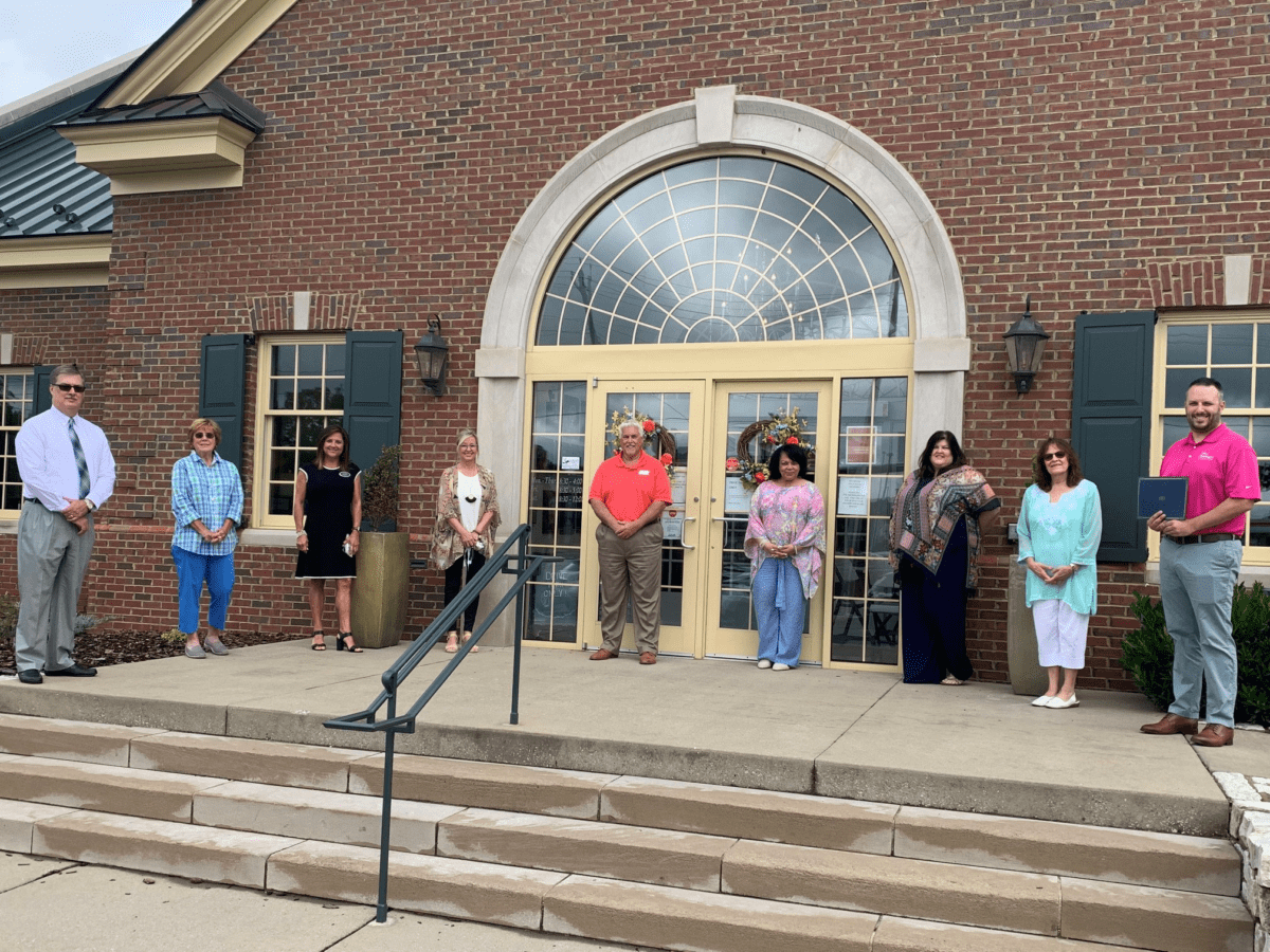 Russellville Branch Honored with Beautification Award | First Southern ...